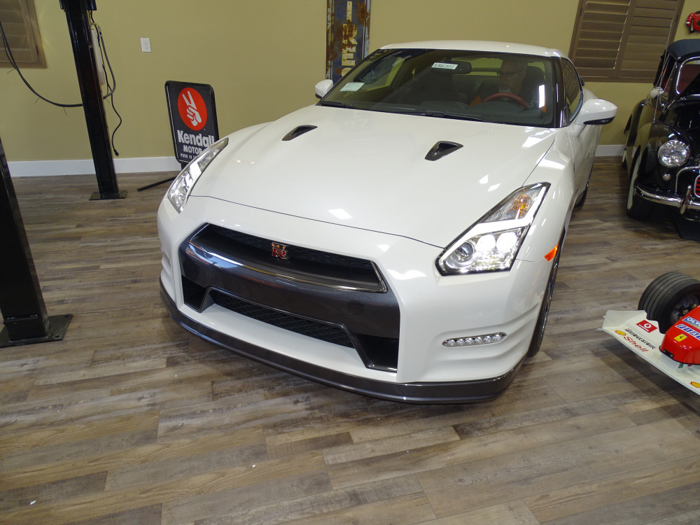 #S230 - 2016 Nissan GTR | MAG Auctions
