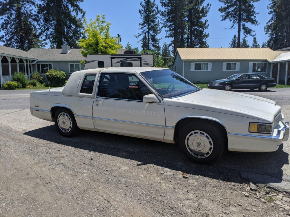 #365 - 1990 Cadillac Deville 2 door | MAG Auctions