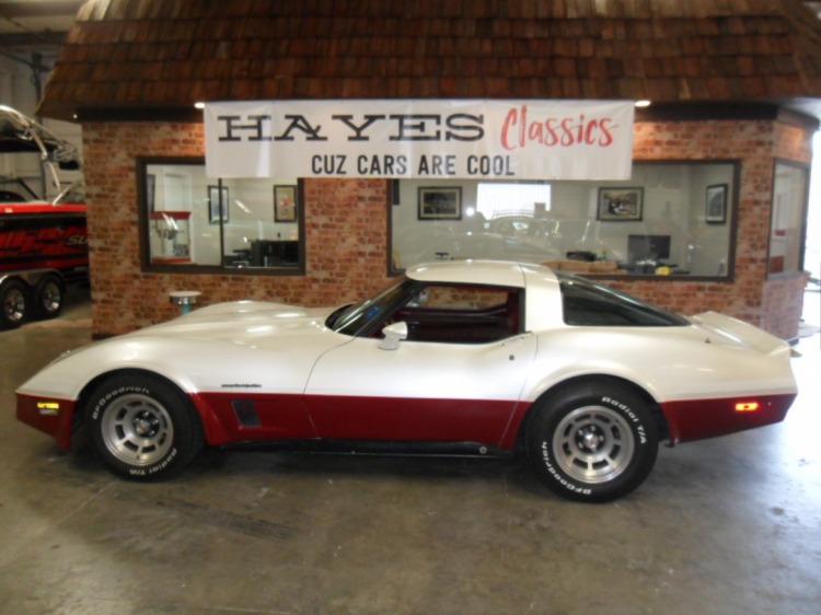 #207 - 1982 CHEVY CORVETTE 2 DR | MAG Auctions
