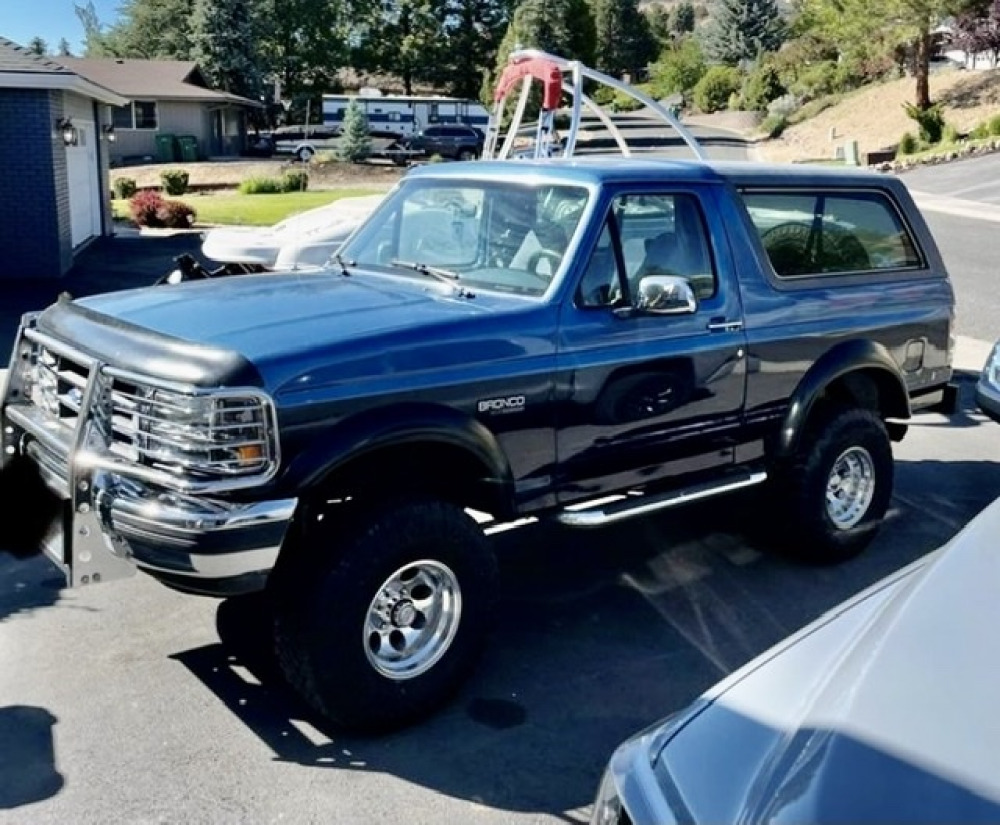 #176 - 1992 Ford Bronco | MAG Auctions