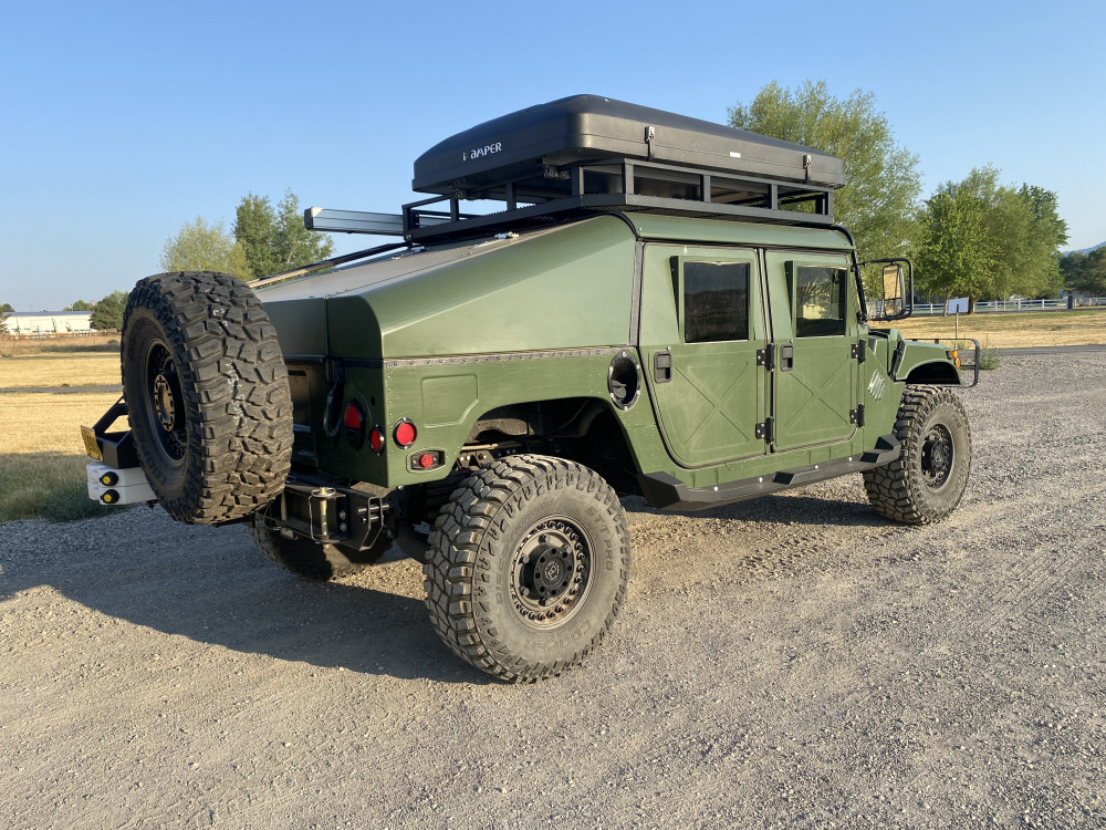 #604 - 1994 AM General M998A1 Slant back | MAG Auctions