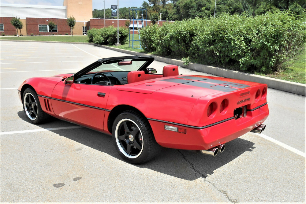 #210 - 1990 Chevrolet Corvette Convertible | MAG Auctions