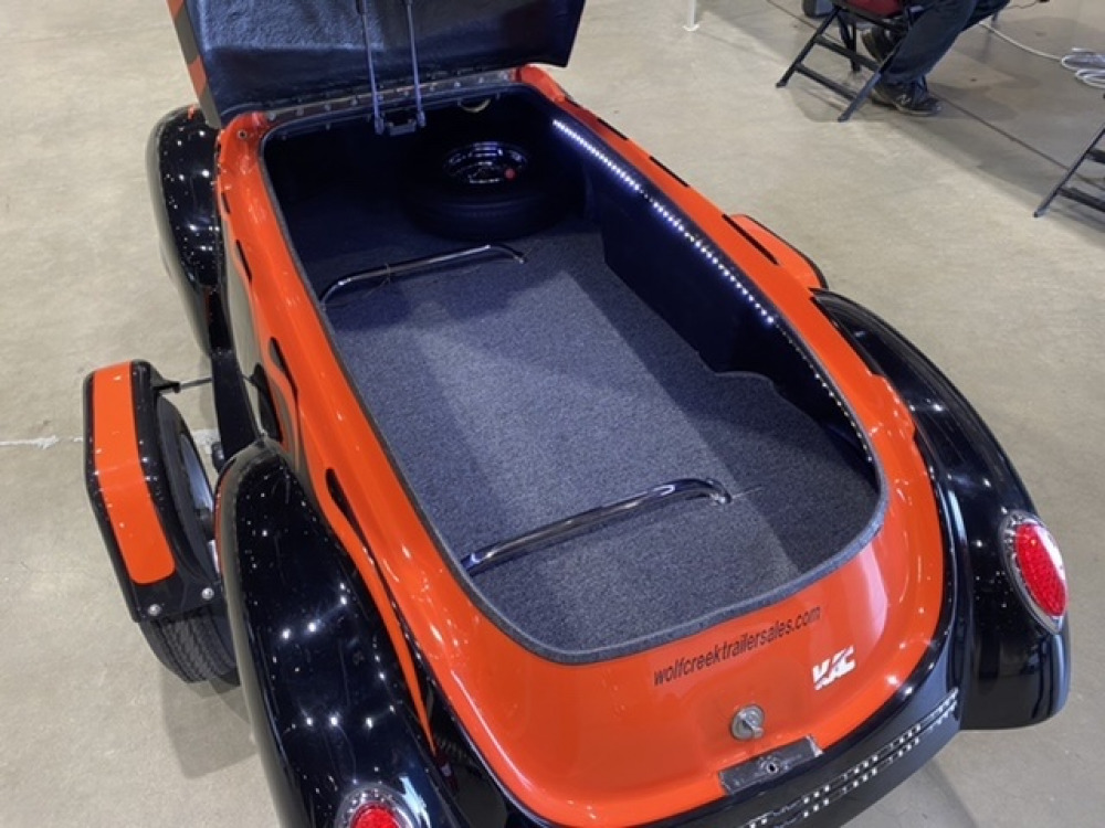 #179 - 2012 custom 40 Ford trailer | MAG Auctions