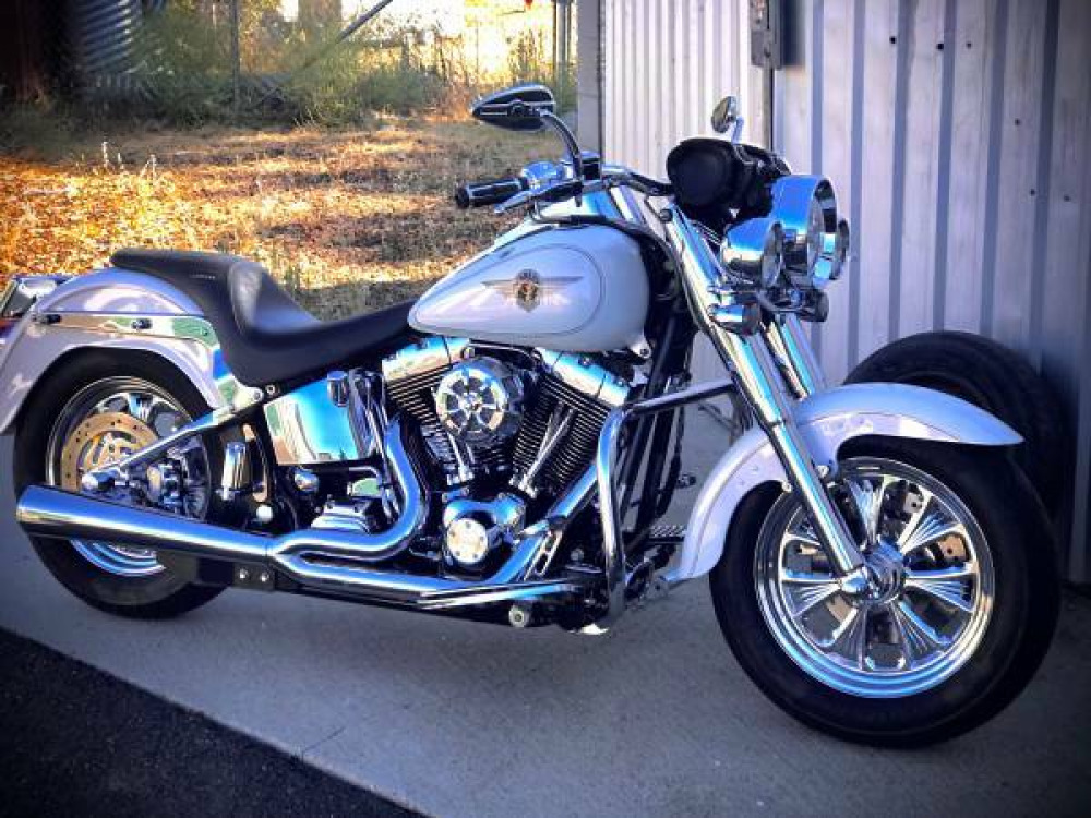 #143 - 2002 Custom Harley-Davidson Fat Boy | MAG Auctions