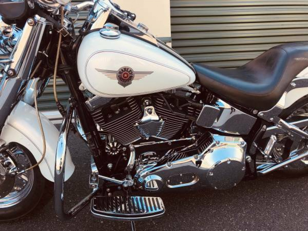 #143 - 2002 Custom Harley-Davidson Fat Boy | MAG Auctions