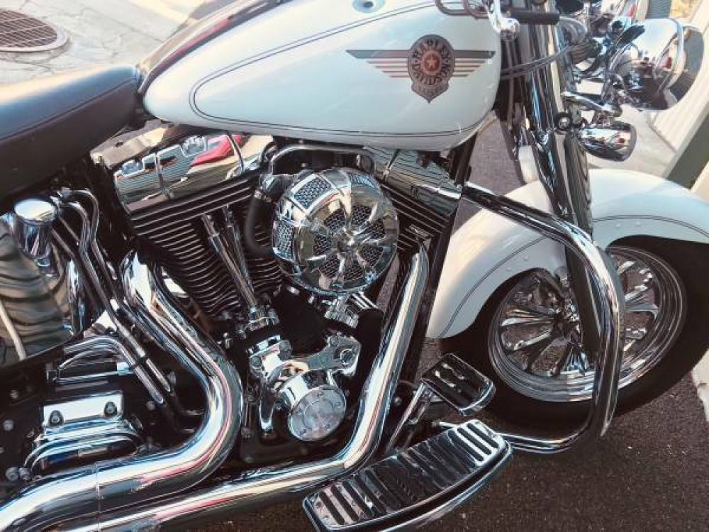 #143 - 2002 Custom Harley-Davidson Fat Boy | MAG Auctions