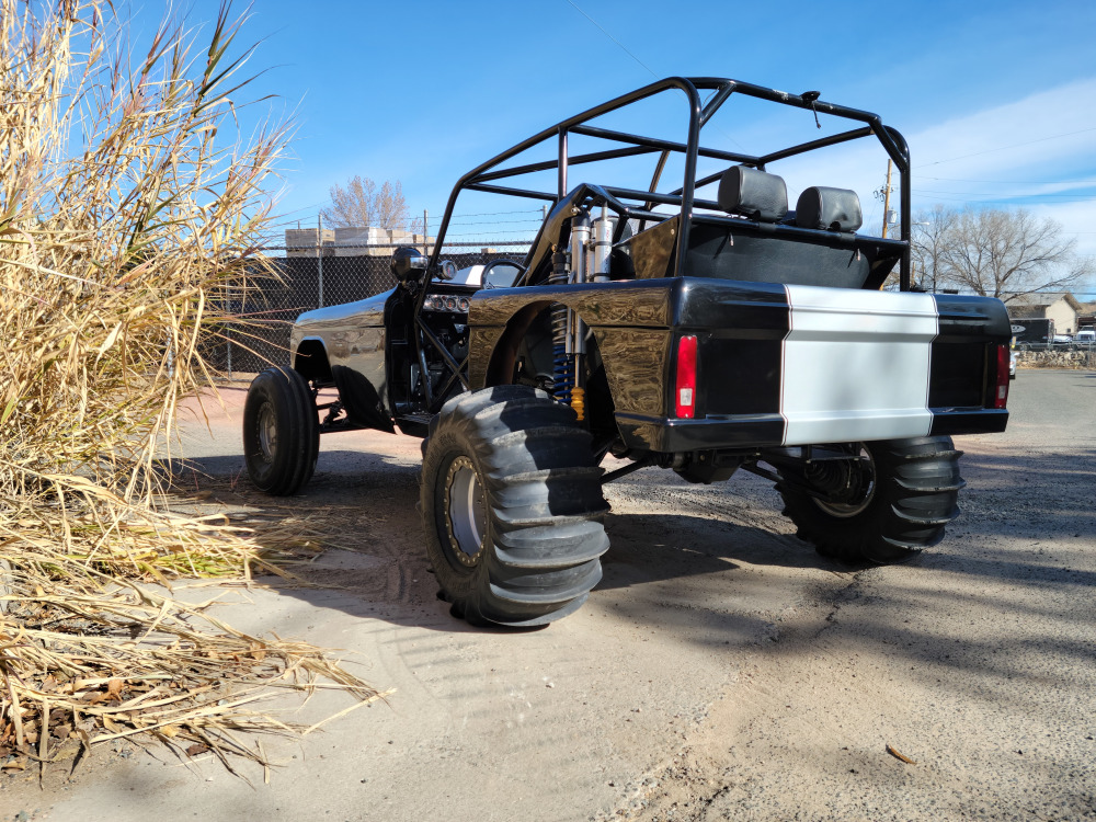#379 - 2017 Bronco Custom off road | MAG Auctions