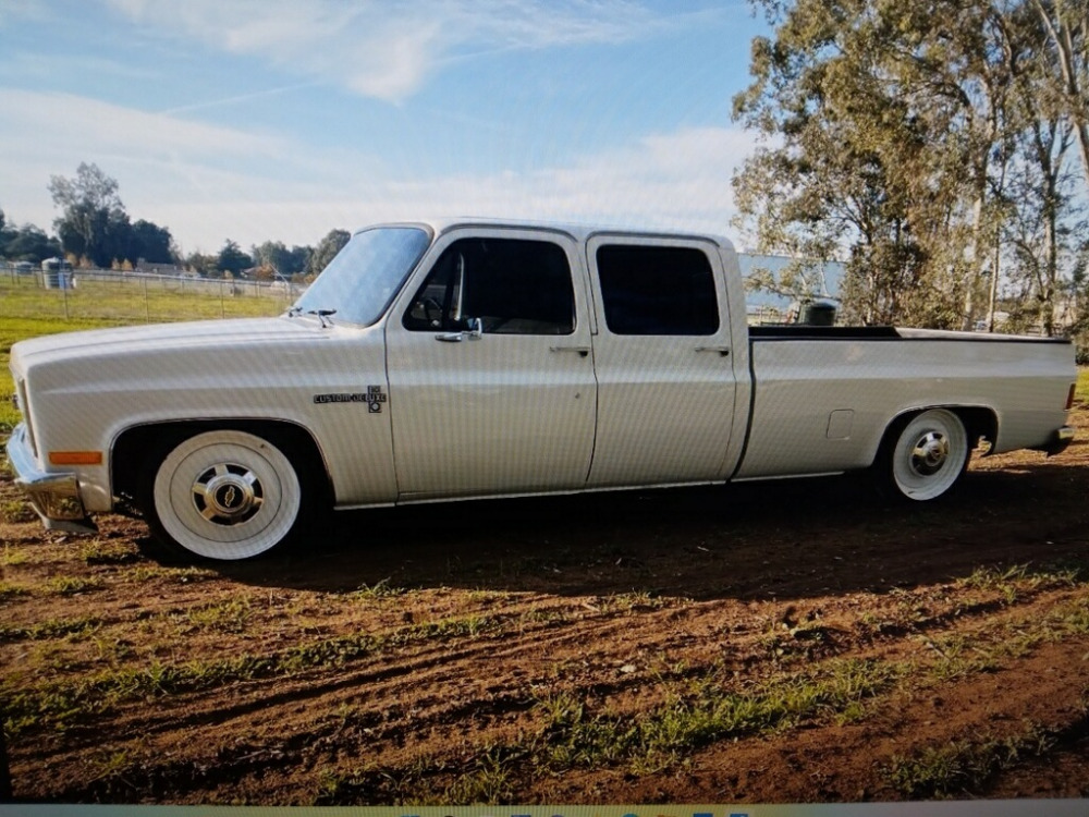 #163 - 1977 Chevrolet C30 3+3 Pickup | MAG Auctions
