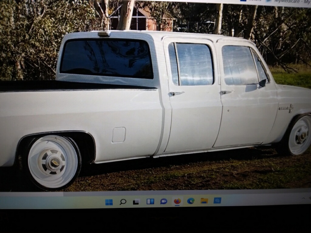 #163 - 1977 Chevrolet C30 3+3 Pickup | MAG Auctions