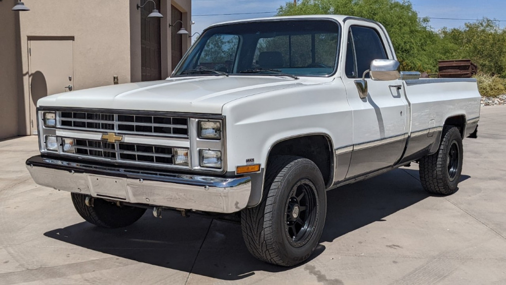 #158R - 1985 Chevrolet C20 | MAG Auctions