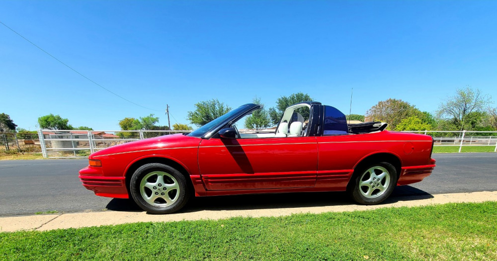 #336 - 1995 Oldsmobile Cutlass Supreme Convertible | MAG Auctions