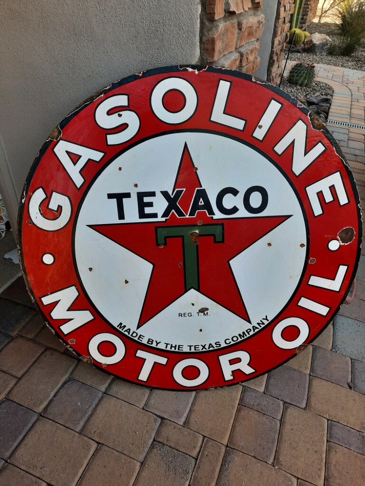 #M134 - 42'' porcelain Double Sided TEXACO sign | MAG Auctions