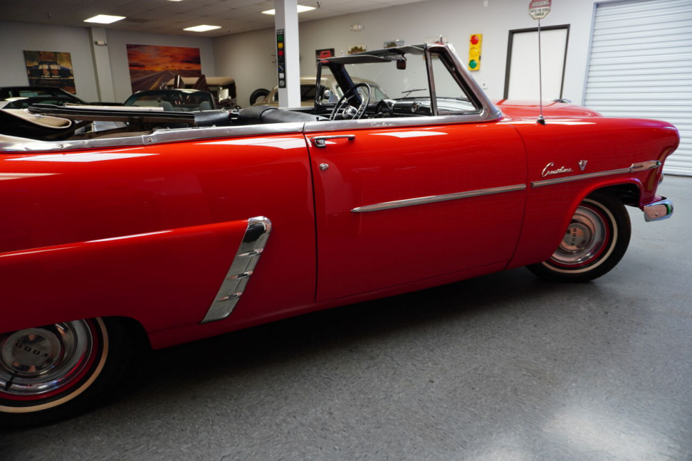 #171 - 1952 Ford Crestline Convertible | MAG Auctions