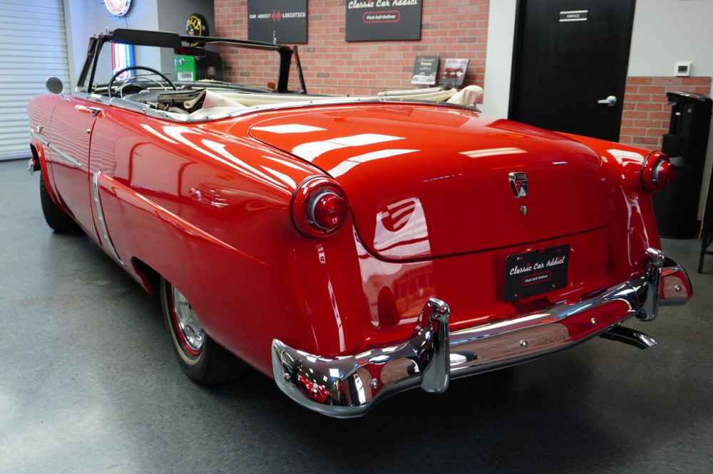 #171 - 1952 Ford Crestline Convertible | MAG Auctions