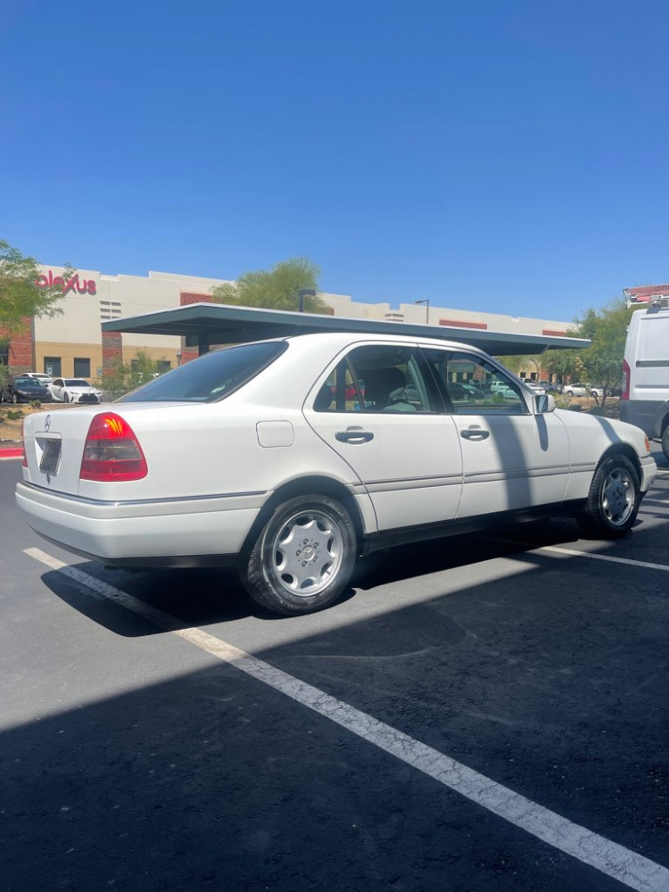 #311 - 1995 Mercedes-Benz C220 4 Door | MAG Auctions
