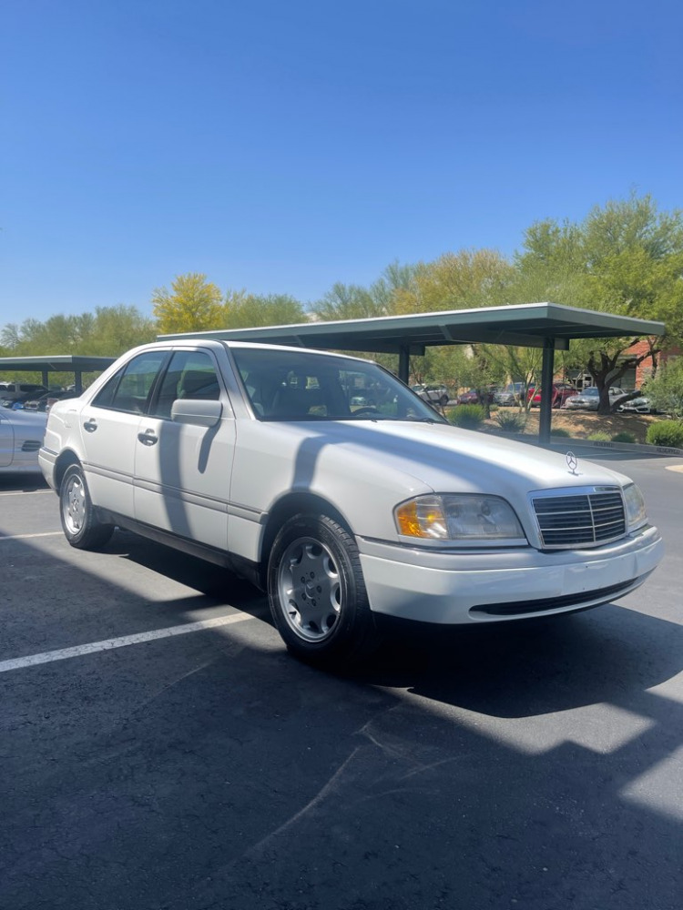 #311 - 1995 Mercedes-Benz C220 4 Door | MAG Auctions