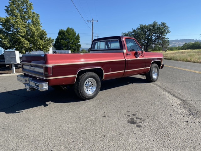 #339 - 1977 Chevrolet C20 pickup Camper Special | MAG Auctions