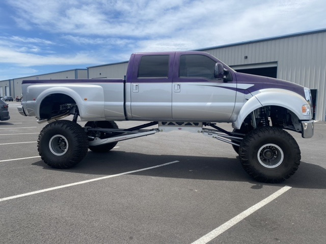 #592 - 2004 Ford F 350 Custom Truck | MAG Auctions