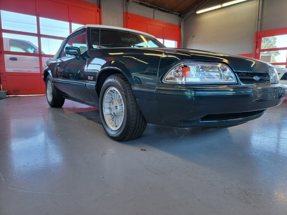 #331 - 1990 Ford Mustang 7UP Edition | MAG Auctions