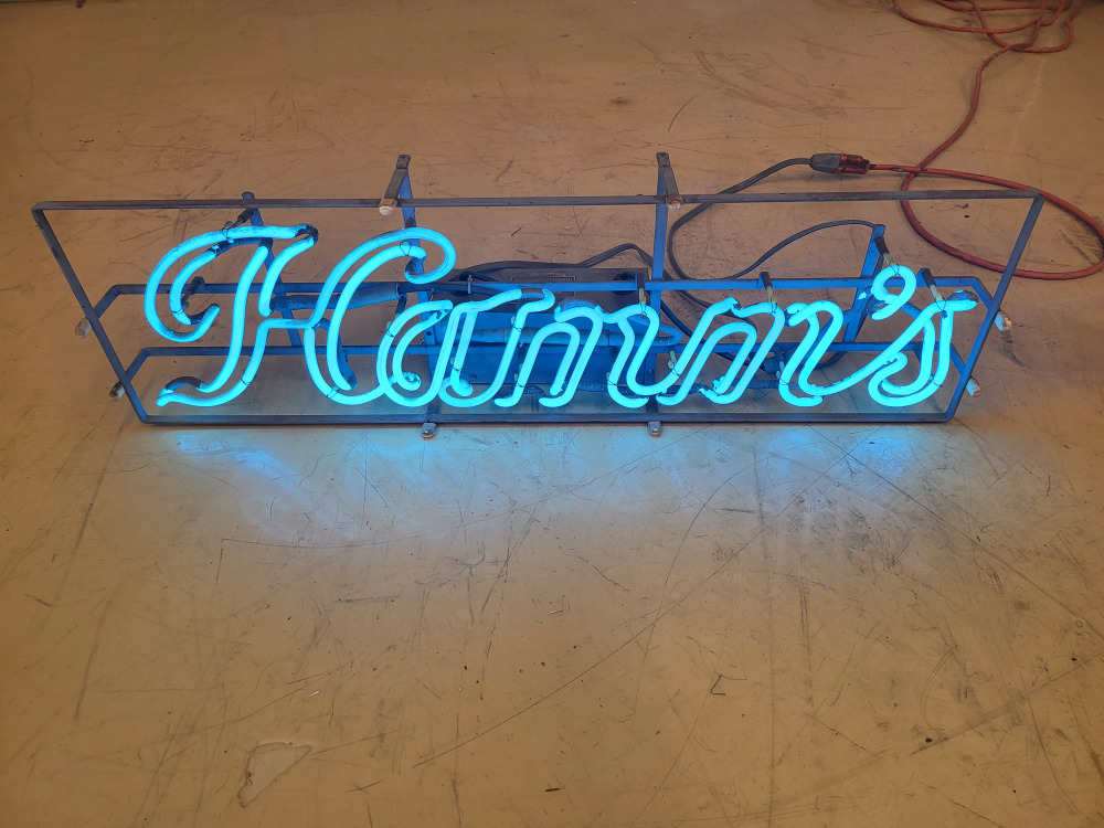 #M103 - Hamms Neon lighted sign | MAG Auctions