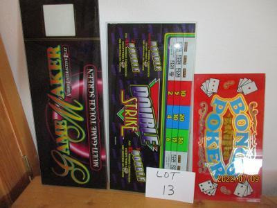 #M140 - #13 Lot of 3 Double Strike Slot signs | MAG Auctions