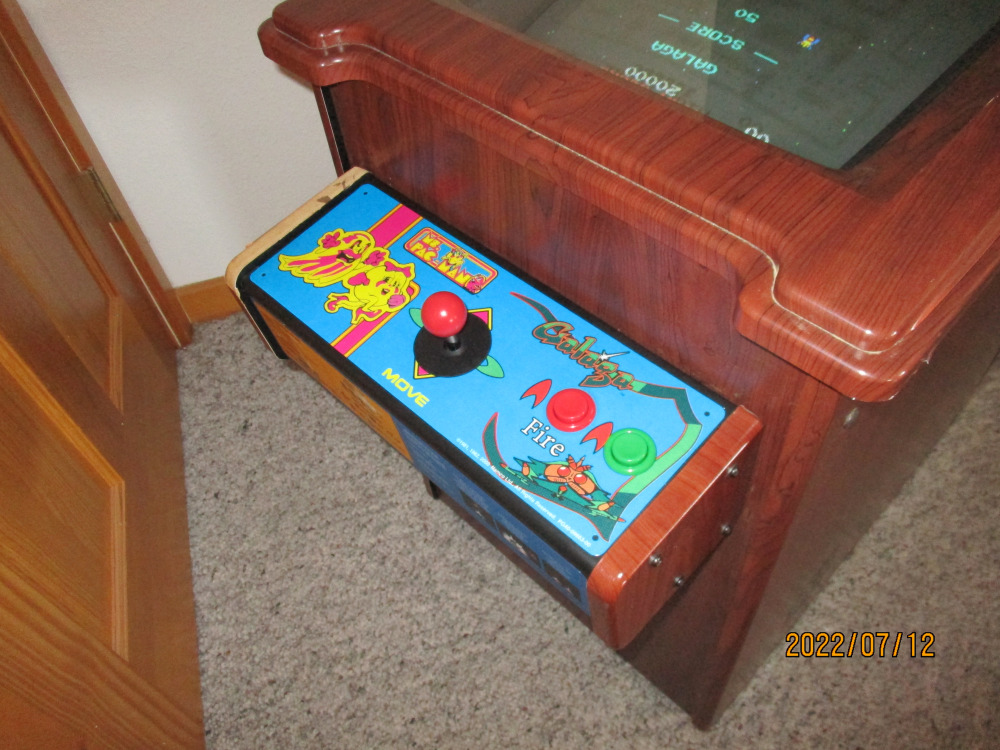 #M518 - Namco Arcade Cocktail Multigame | MAG Auctions