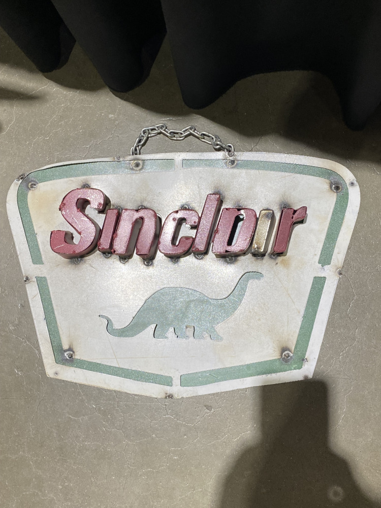 #M241 - Sinclair sign | MAG Auctions