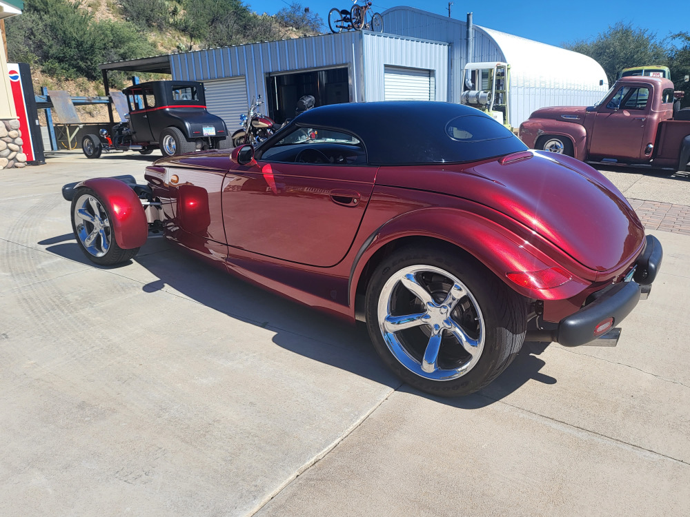 #149 - 2002 Chrysler Prowler | MAG Auctions