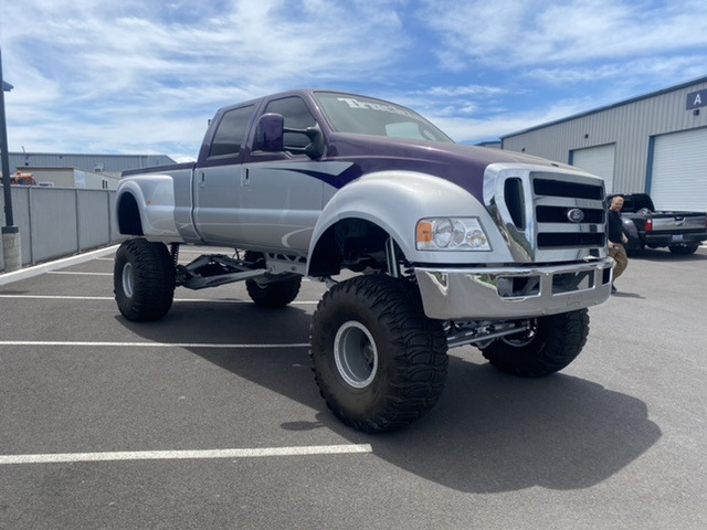 #398 - 2004 Ford F 350 Custom Pickup | MAG Auctions
