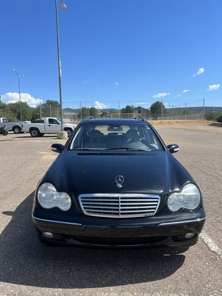 #220 - 2002 Mercedes-Benz C320 Wagon | MAG Auctions