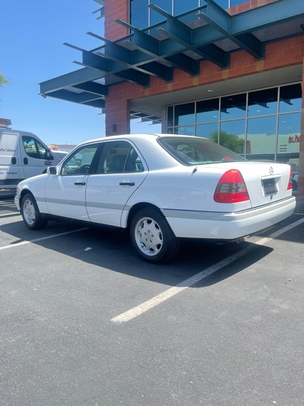 #106 - 1995 Mercedes-Benz C220 4 Door | MAG Auctions