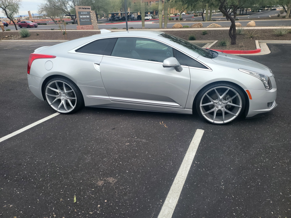 #234 - 2014 Cadillac ELR | MAG Auctions