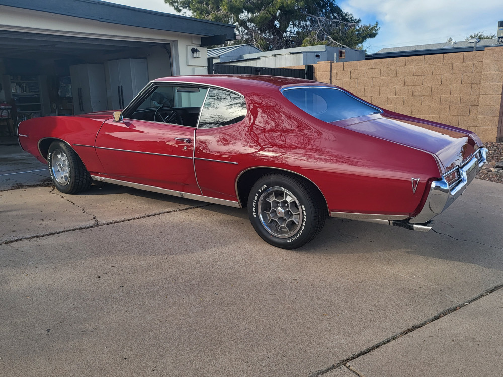 #238 - 1969 Pontiac Custom S | MAG Auctions