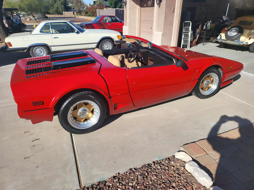 #306 - 1991 Pontiac Fiero--Ferrari Reproduction Kit | MAG Auctions
