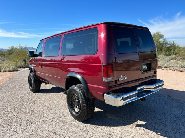 #454 - 2007 Ford Econoline QUIGLEY 4X4 ECLIPSE CONVERSION | MAG Auctions