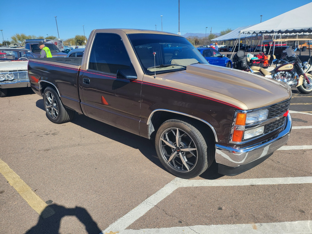 #256 - 1990 Chevrolet Silverado Short Box | MAG Auctions