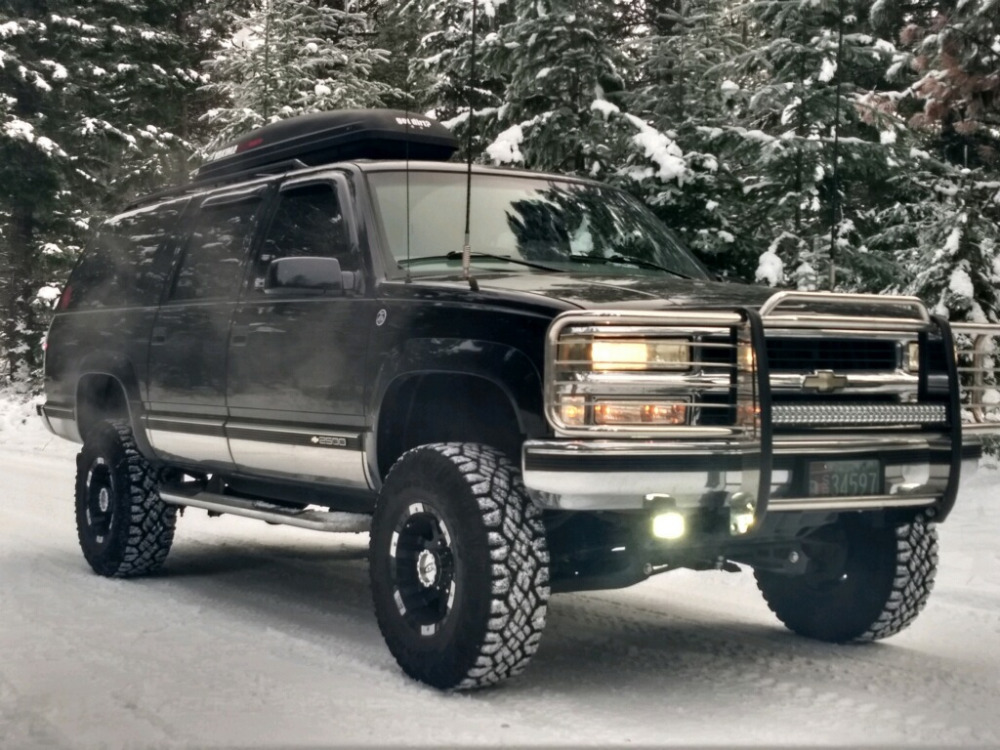 #335 - 1997 Chevrolet Suburban K2500 4x4 | MAG Auctions