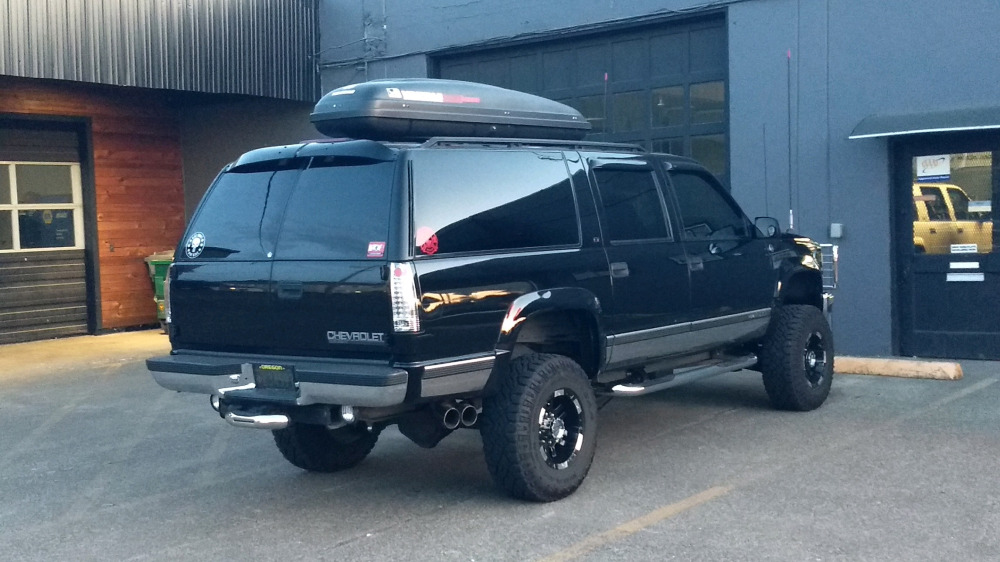 #335 - 1997 Chevrolet Suburban K2500 4x4 | MAG Auctions