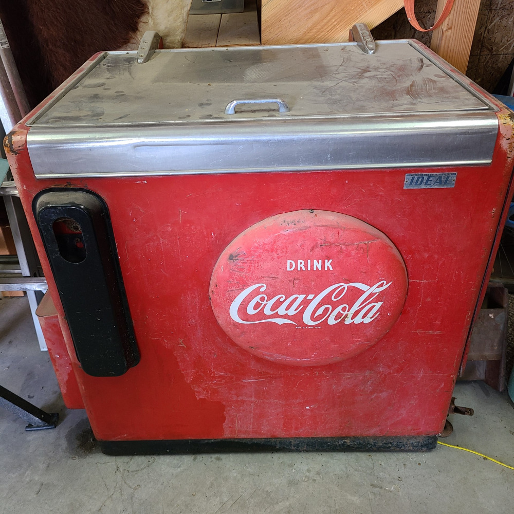 #M302 - Coke Storage Cold Box | MAG Auctions