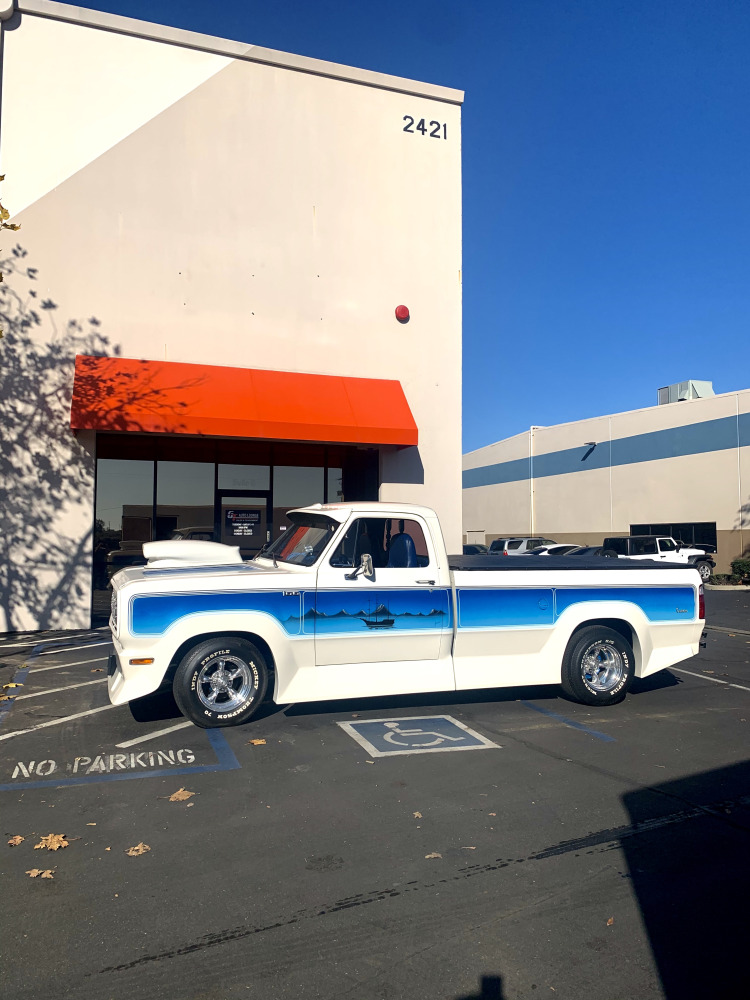#415 - 1976 Dodge D100 Custom | MAG Auctions