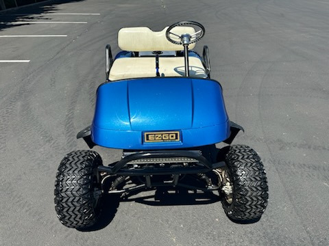 #302 - 2000 EZ Go custom build Golf Cart | MAG Auctions