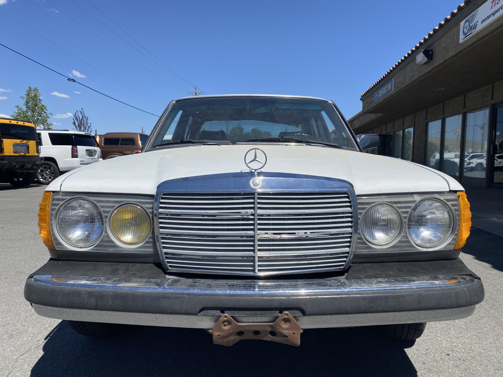 #171 - 1981 Mercedes-Benz Diesel | MAG Auctions