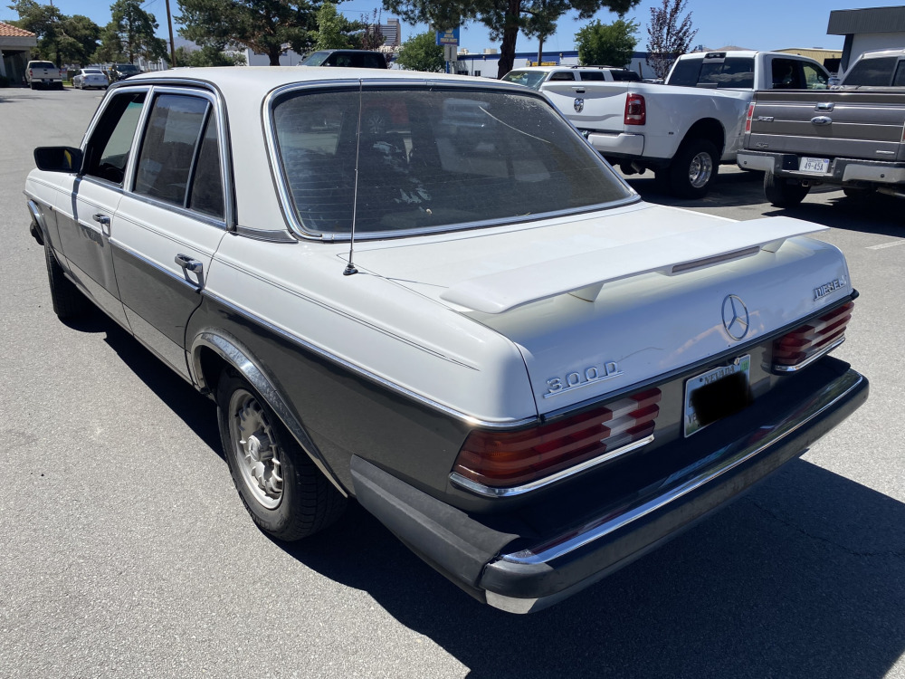 #171 - 1981 Mercedes-Benz Diesel | MAG Auctions