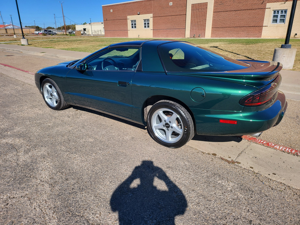 #347 - 1996 Pontiac Firebird Formula WS6 | MAG Auctions