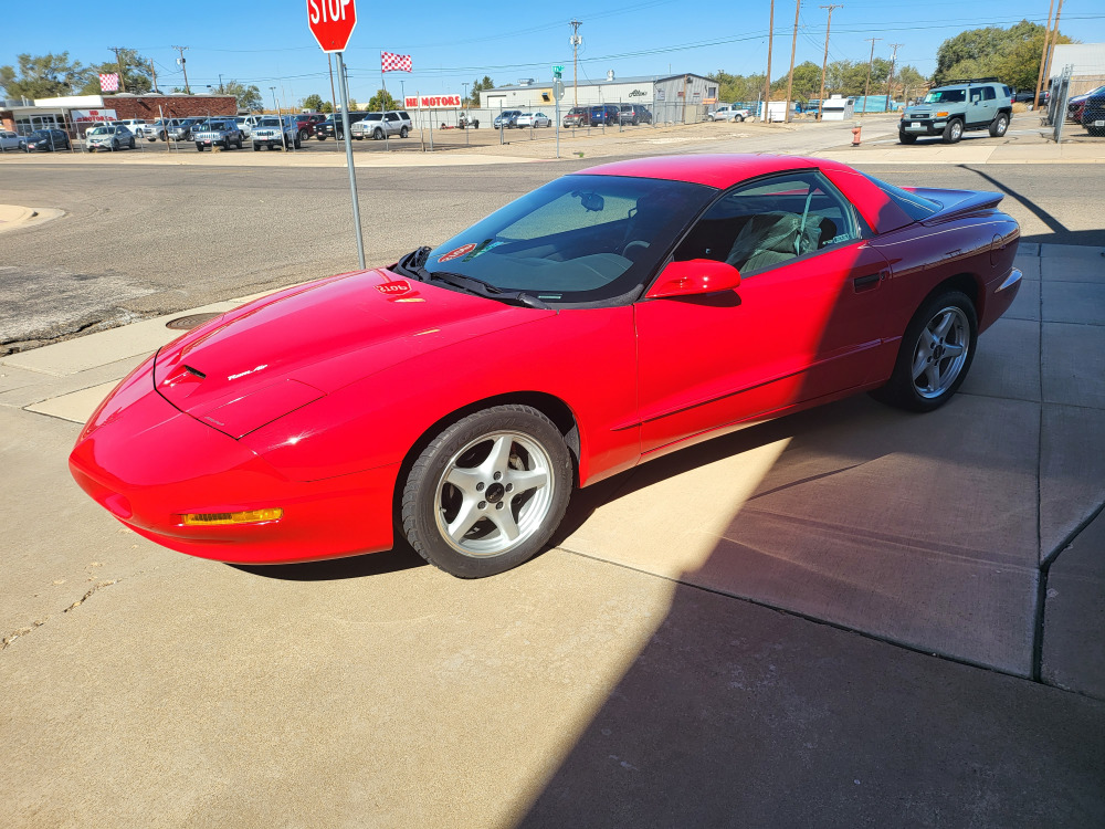 #351 - 1996 Pontiac Formula Firebird Ram Air WS6 | MAG Auctions