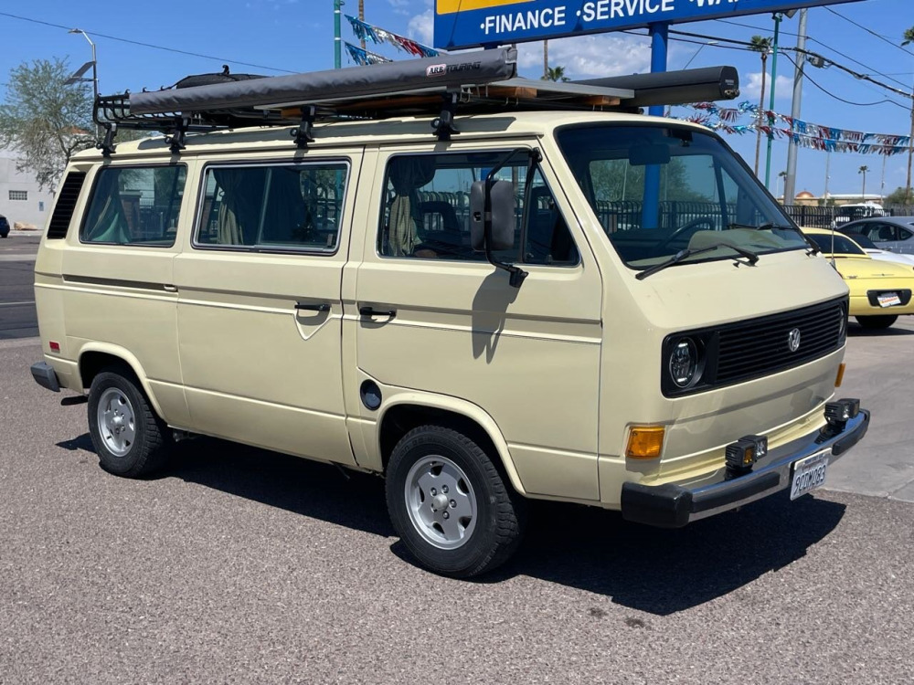 #331 - 1981 Volkswagen Bus/Vanagon Kombi Van | MAG Auctions