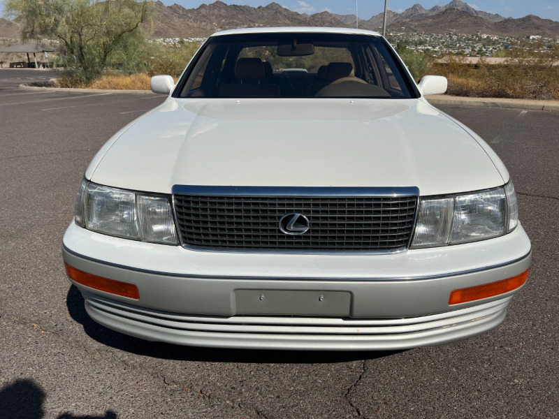 #128 - 1992 Lexus LS 400 Sedan | MAG Auctions