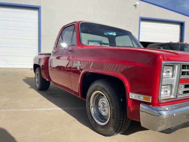 #318R - 1986 Chevrolet C10 resto stepside pickup | MAG Auctions