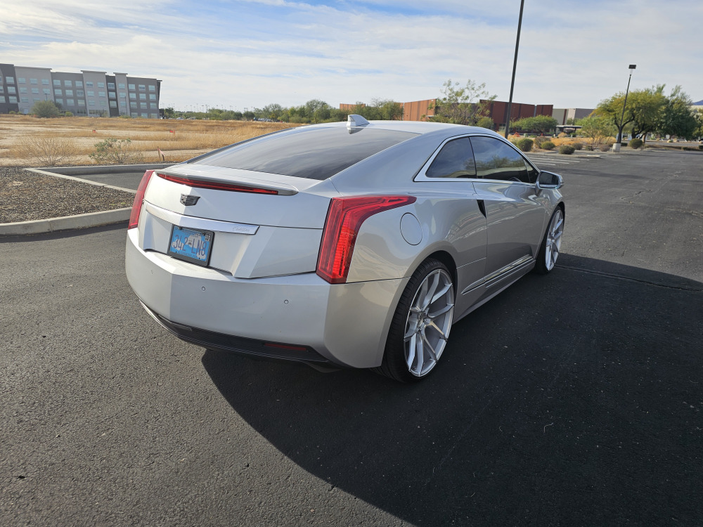 #155 - 2014 Cadillac ELR Coupe | MAG Auctions