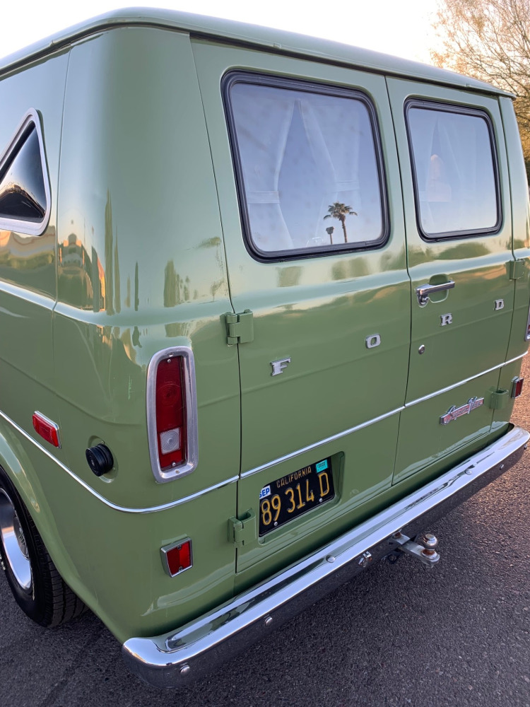 #525 - 1970 Ford Econoline Super Van | MAG Auctions